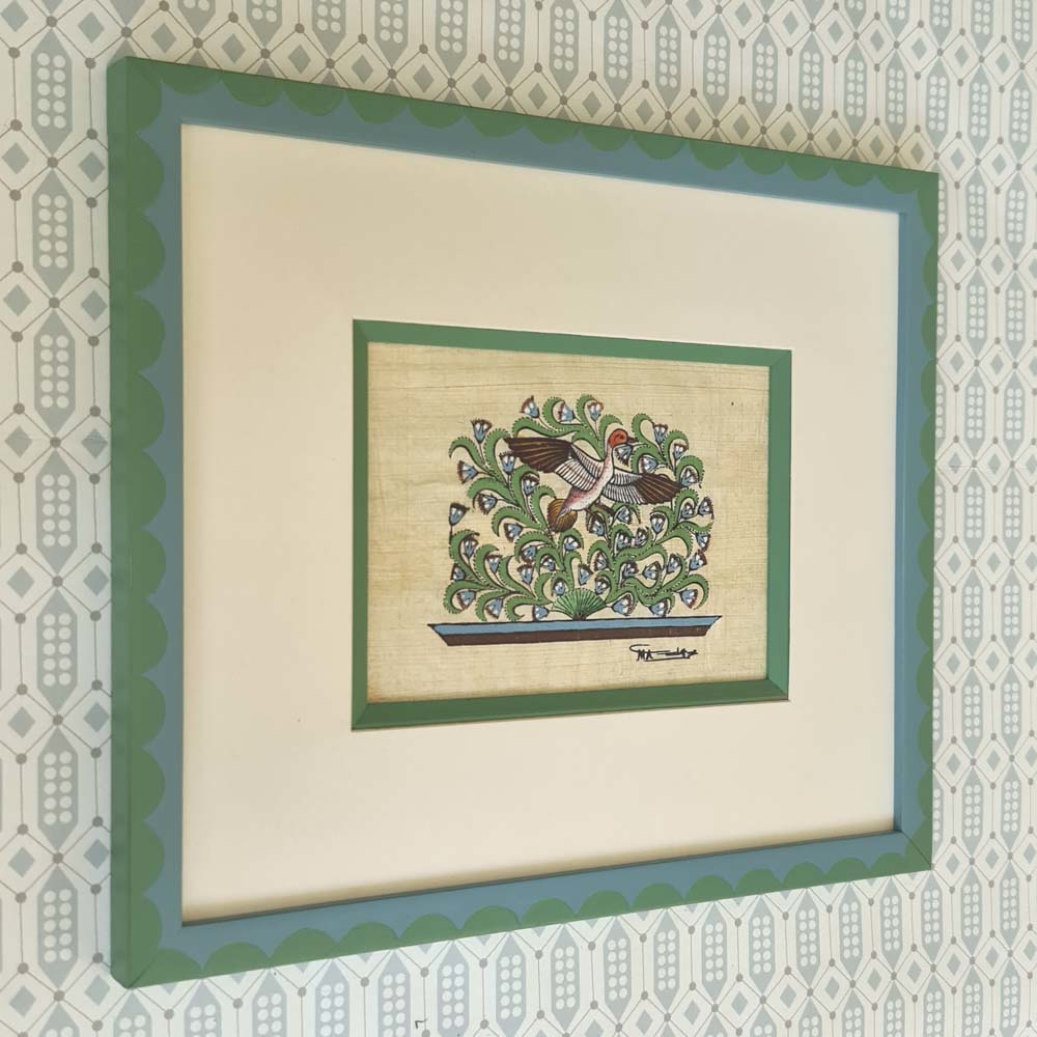 Scallop Handpainted Frames